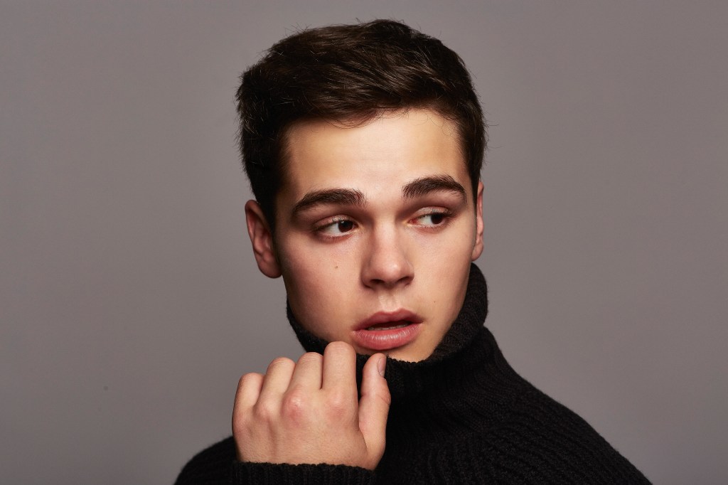 Gather all your friends for AJ Mitchell’s Manila mall shows ...