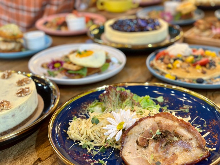 Brews, bites and bonds: Foodie community comes together at Estate ...